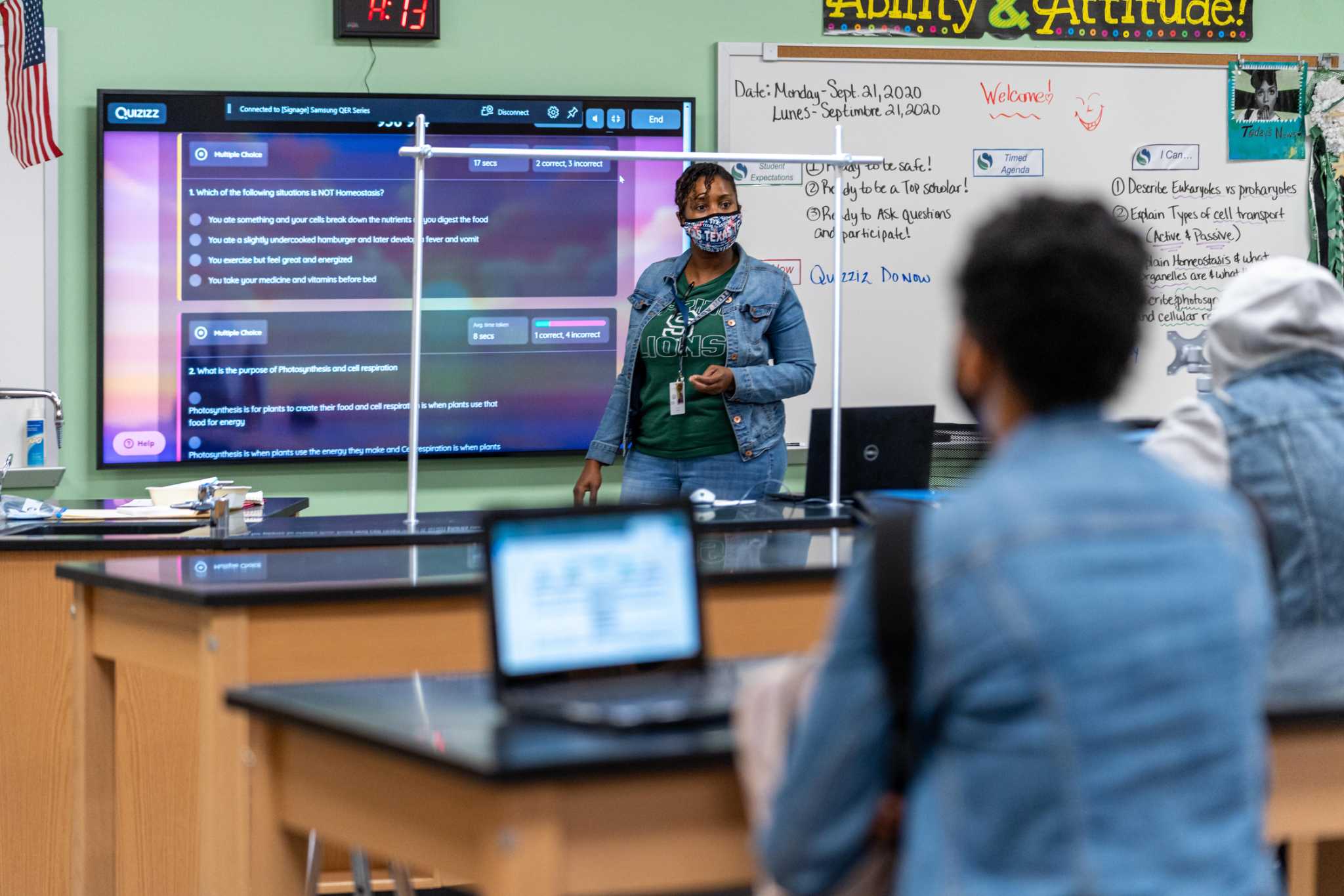 Spring, Dekaney freshmen welcomed back at new ninth-grade centers