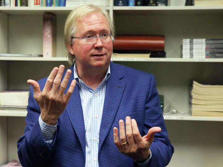 Is Graham Weston still the wealthiest man in New Braunfels