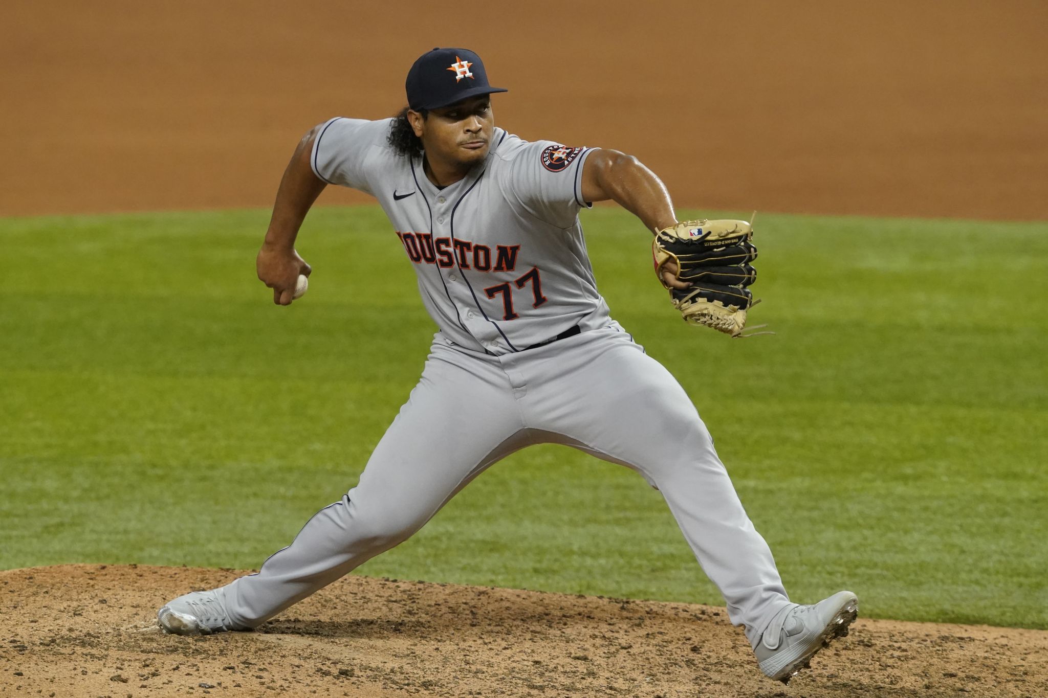 Astros go with an extra pitcher for ALDS