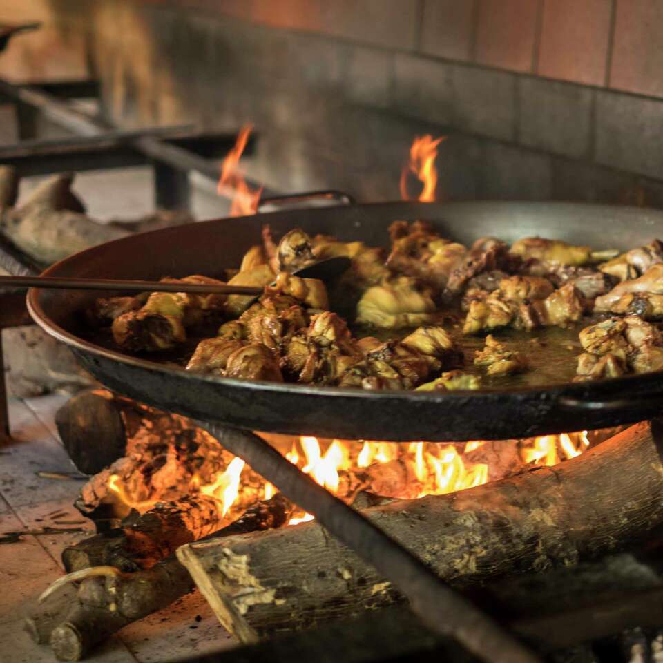 Paul’s Cooking Tips: How to use a paella pan for biscuits, stir fry ...