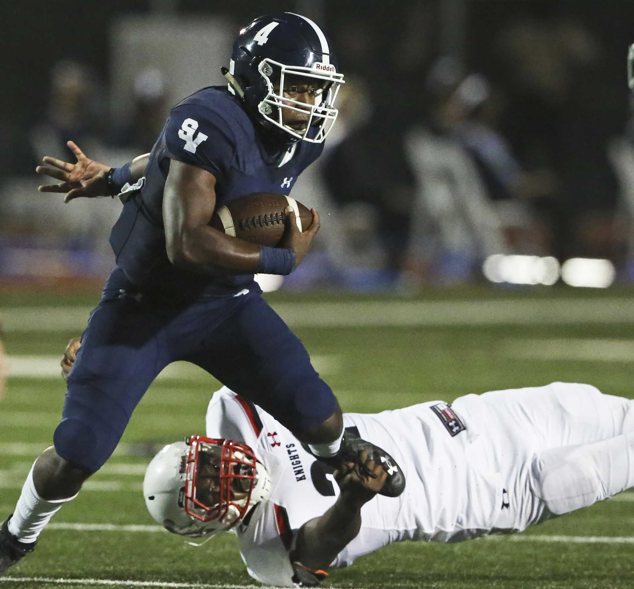 Jalen Nutt, Gabe Hoskins rush Smithson Valley past Harker Heights