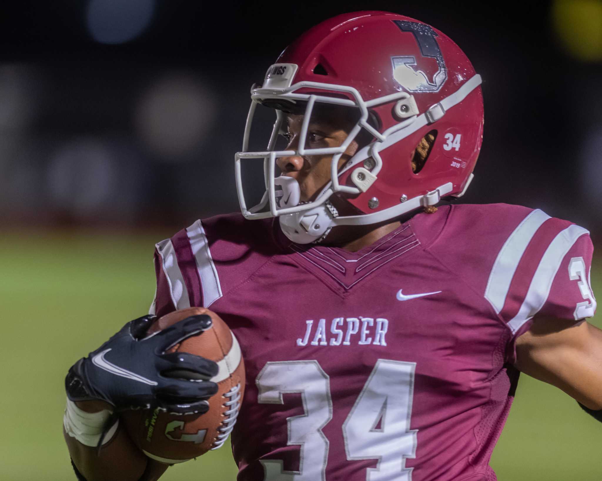 Jasper trick play puts Pirates away