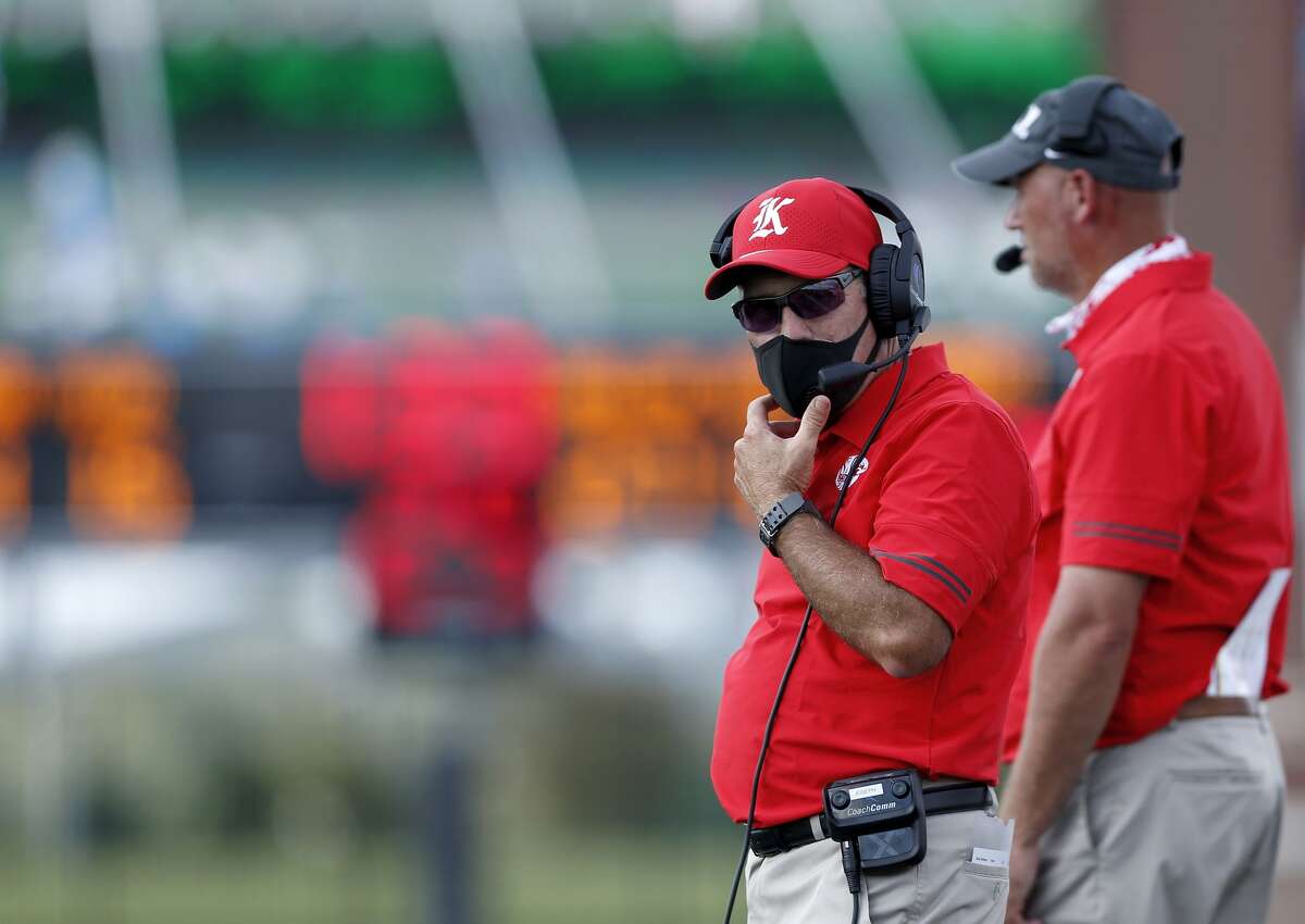 Pass rush, Jalen Davis lead Katy past Clear Springs in absence of ...