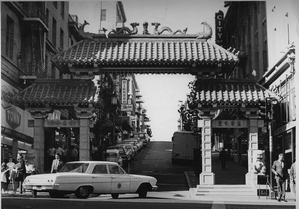 How S.F.’s Dragon Gate came to stand at Grant Avenue and Bush Street