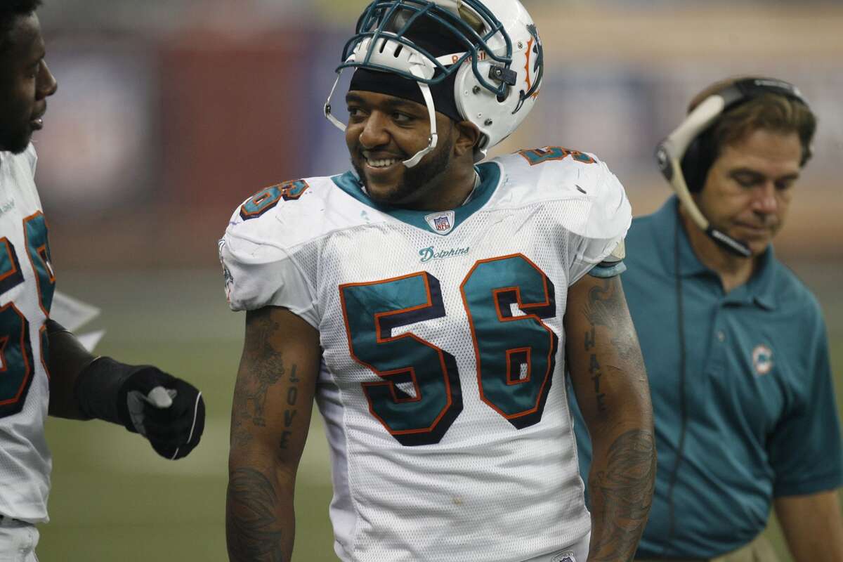 Houston trainer, former NFL players indicted on fraud charges