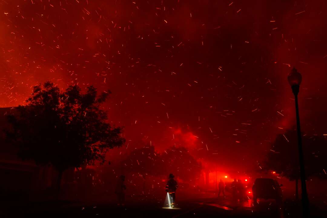 Map compares 2020 Glass Fire with 2017 Tubbs Fire