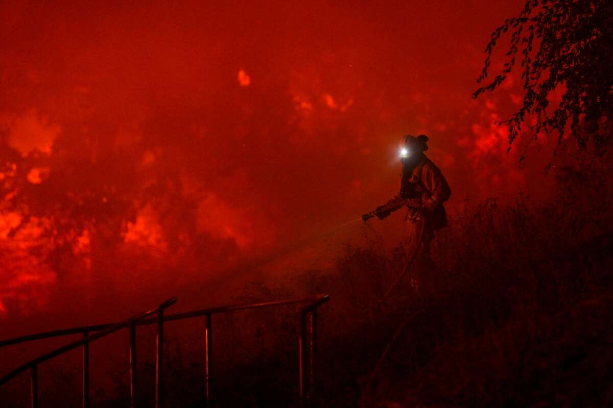 Map compares 2020 Glass Fire with 2017 Tubbs Fire
