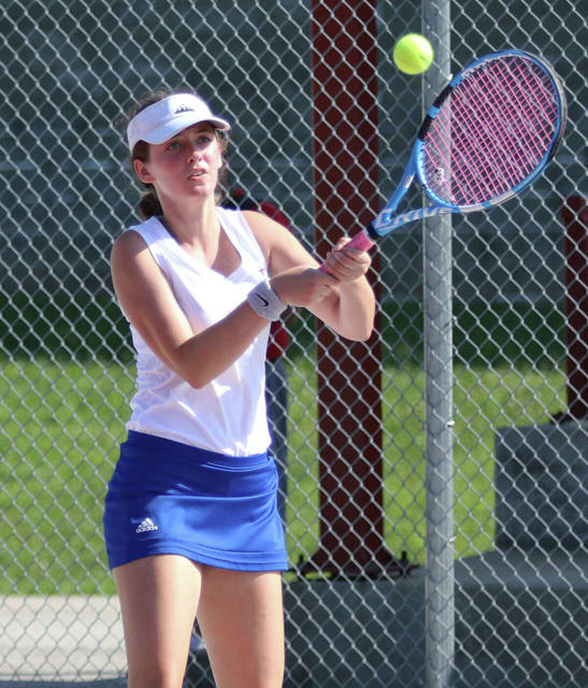 ‘Fun to be around’ Roxana netters 11-2 under new coach