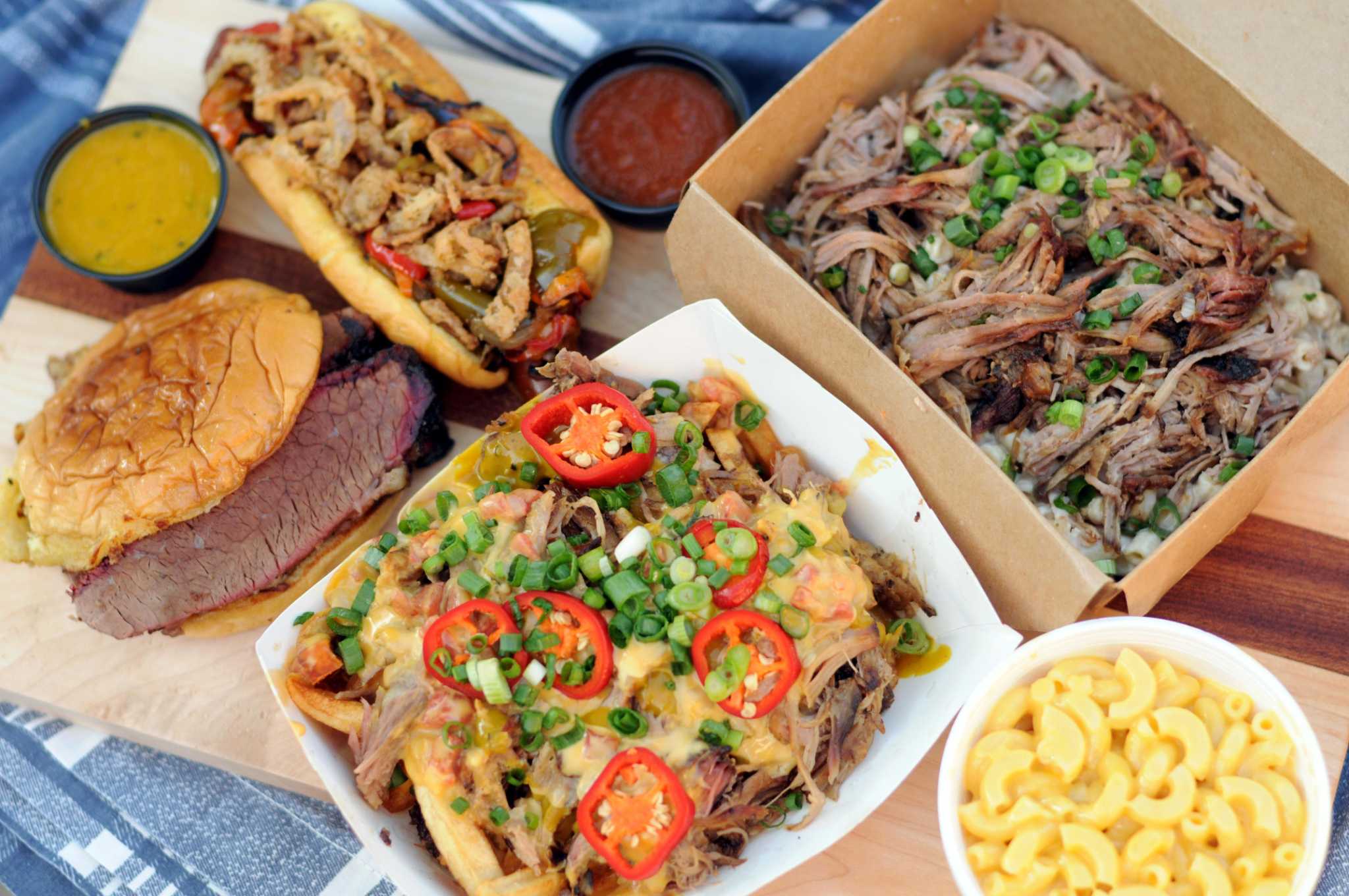 Which Chacho's locations are still open in San Antonio?