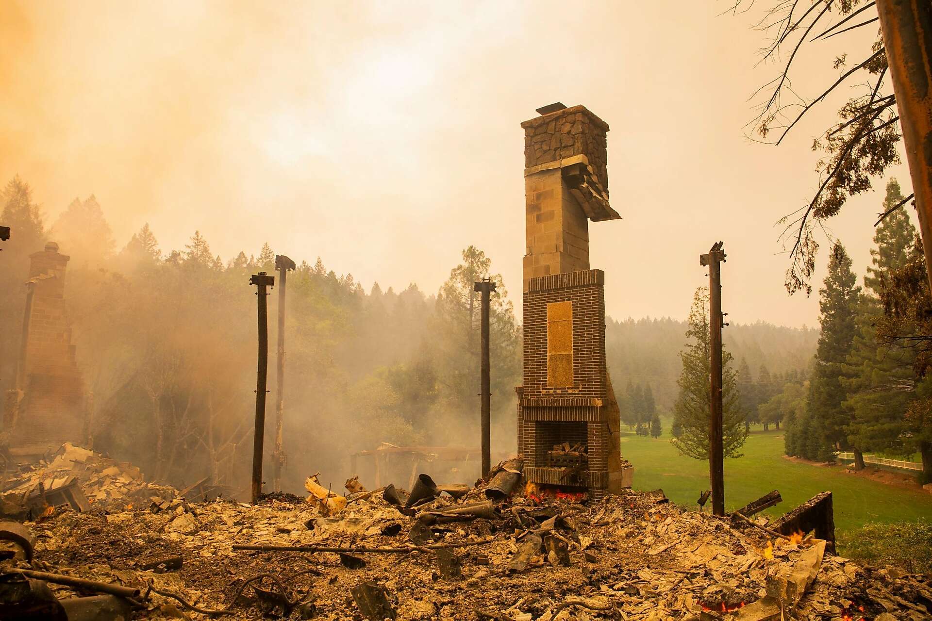 Glass Fire still raging through Calistoga, Napa Valley and Santa Rosa ...