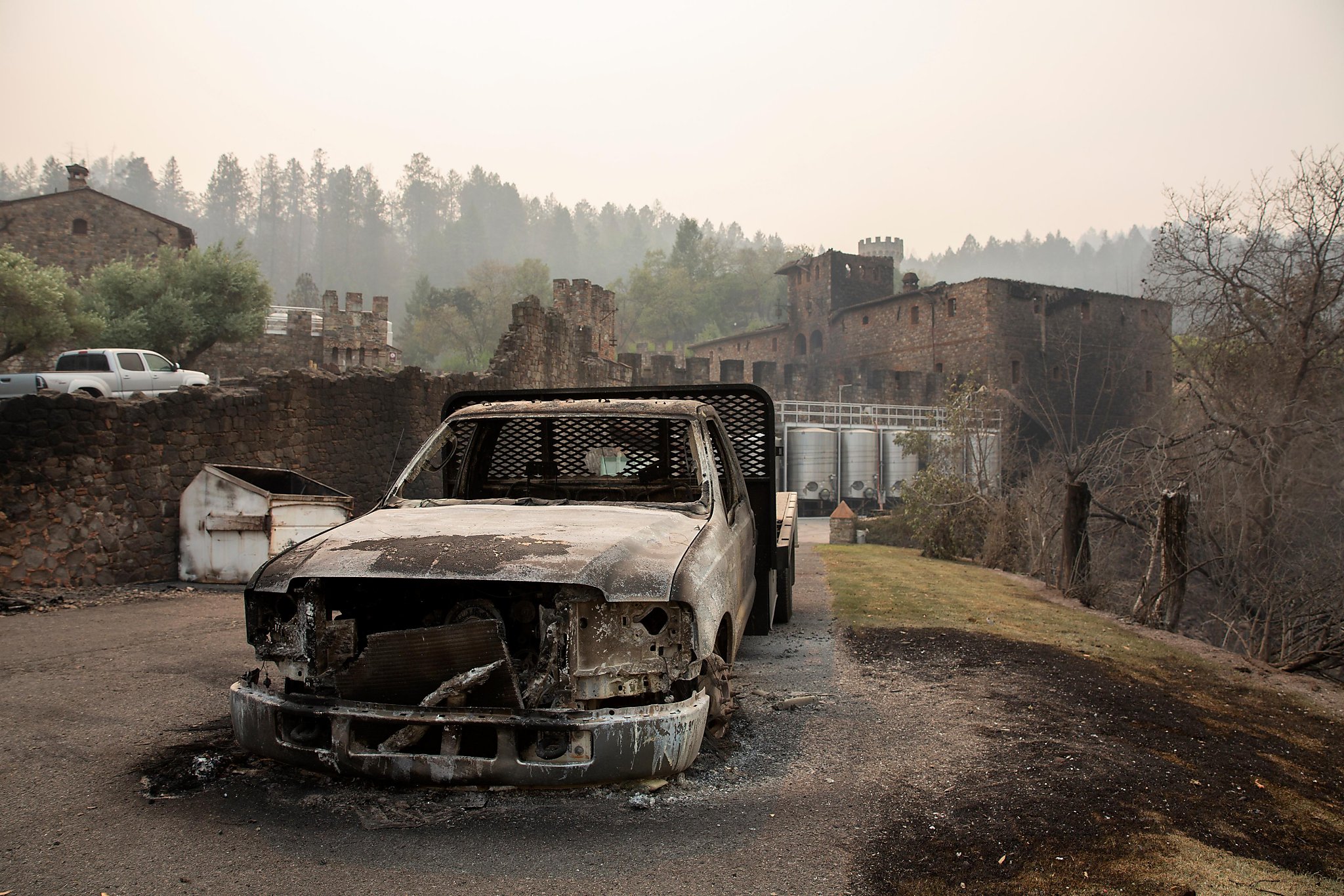 In Glass and Zogg fire zones, hot and windy forecast has crews on edge