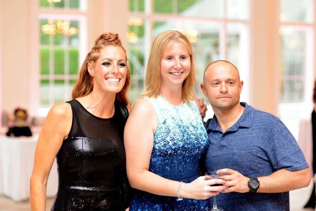 Middletown police selling Pink K-9 Unit badges to aid breast cancer charity