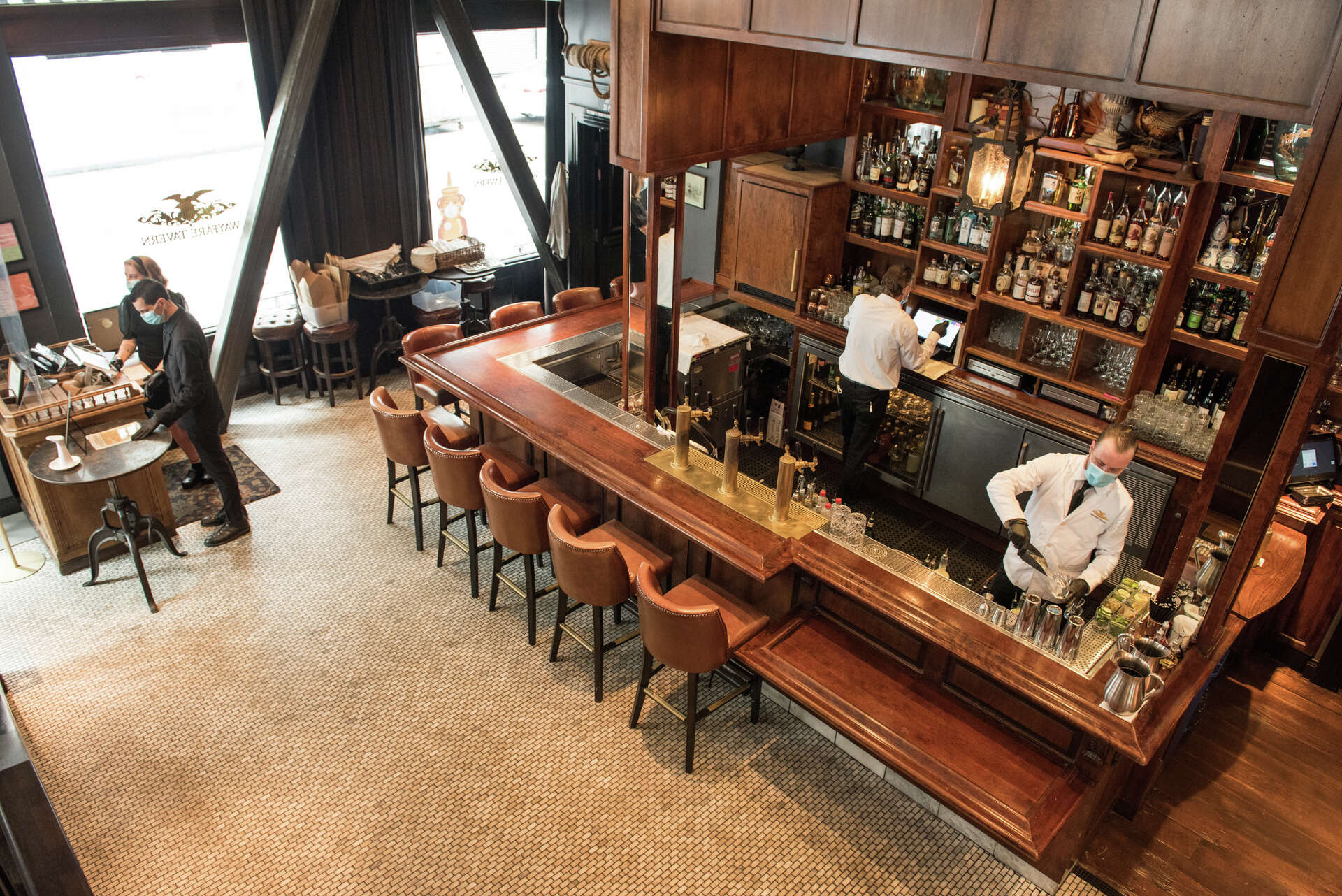 Wayfare Tavern's reopening offers glimpse of what restaurants face for ...
