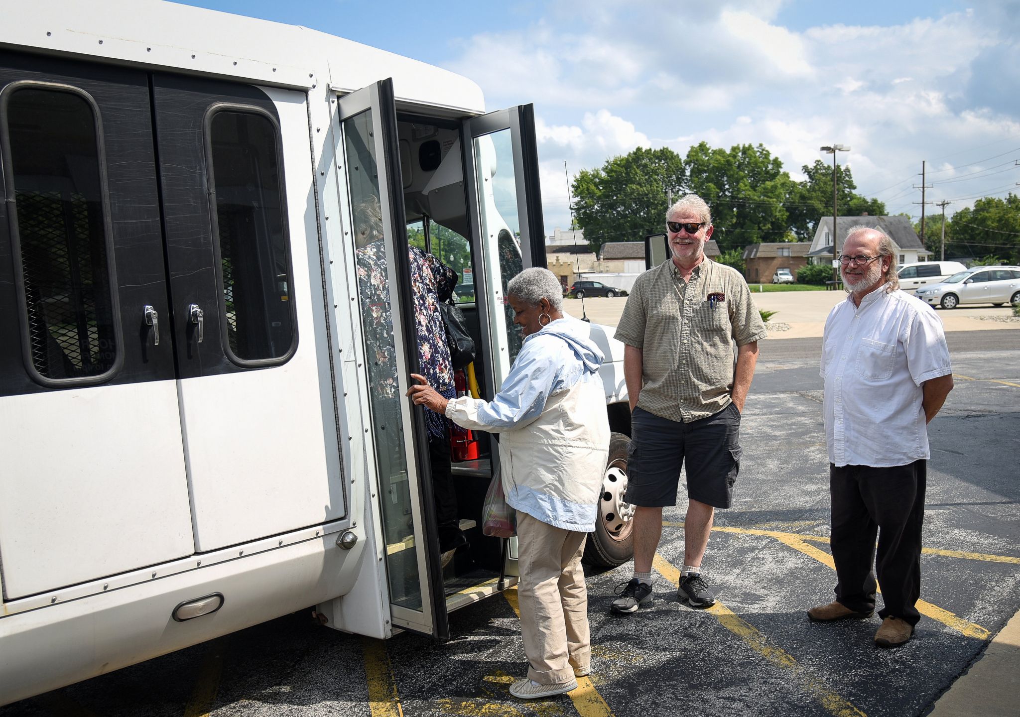 Agencies offer transportation for seniors