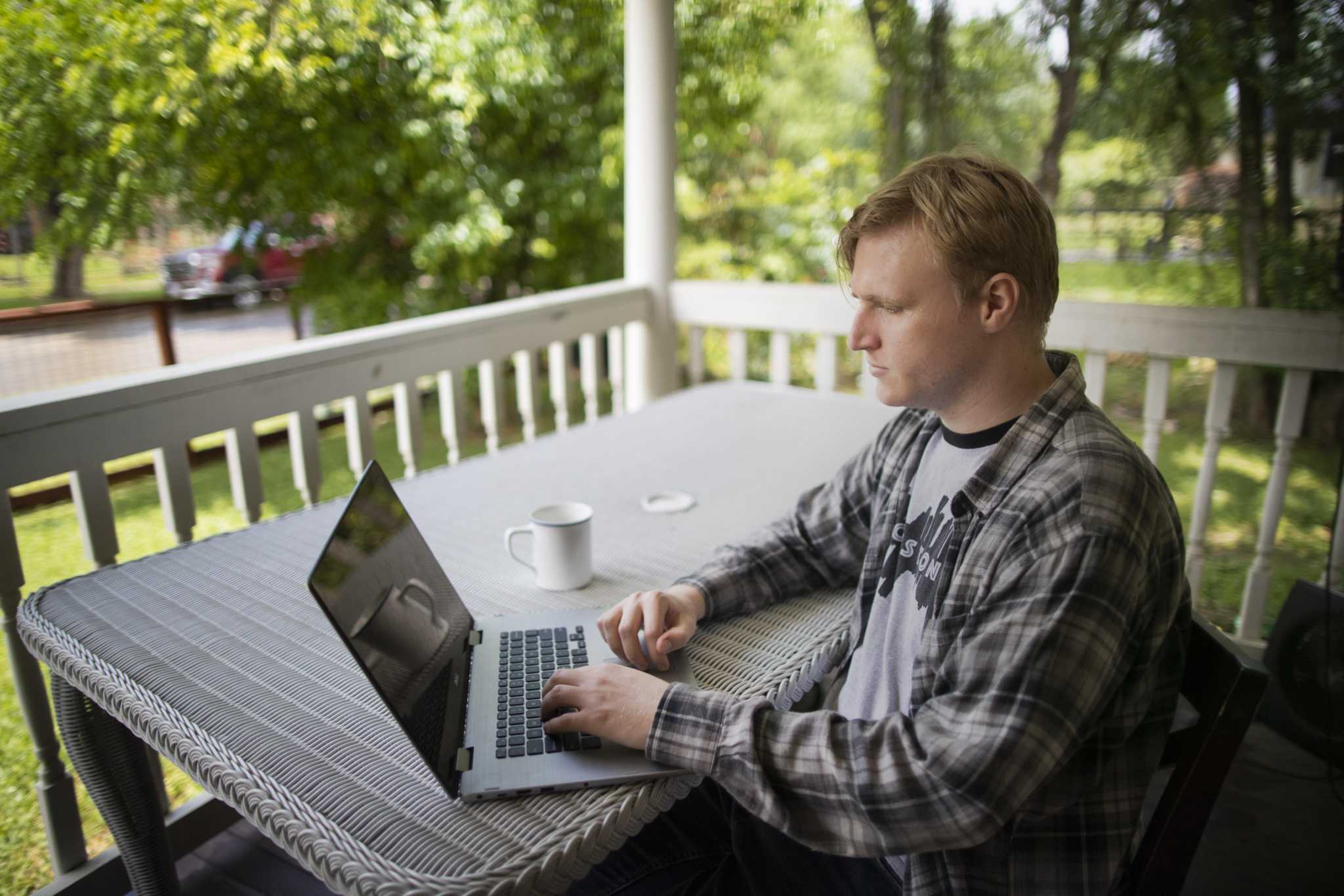 Essay: Take a break from work to prevent a breakdown