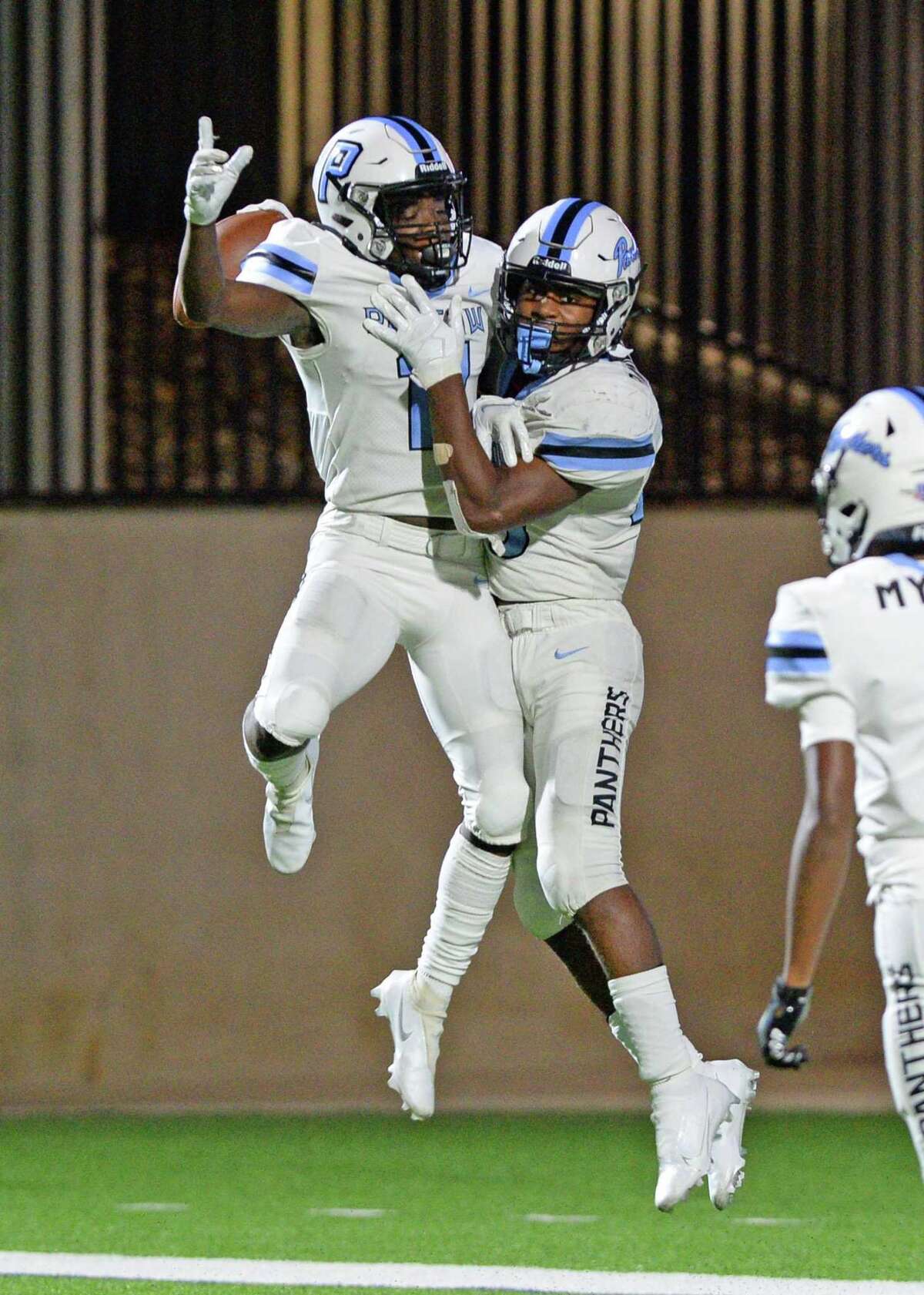 Fuentes field goal finishes another Paetow thriller