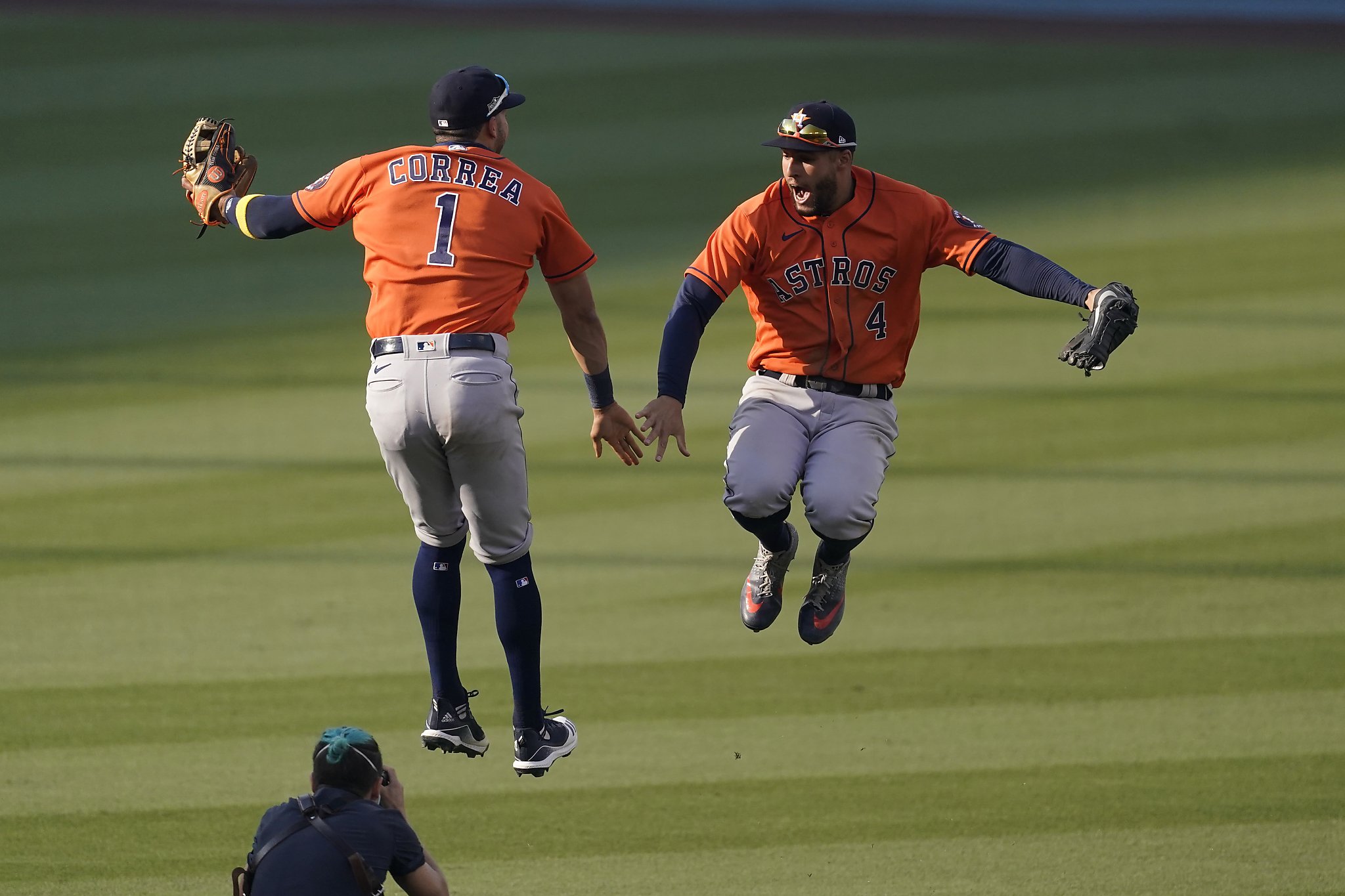 With a chance to smack MLB’s villains, A’s come up well short in Game 1