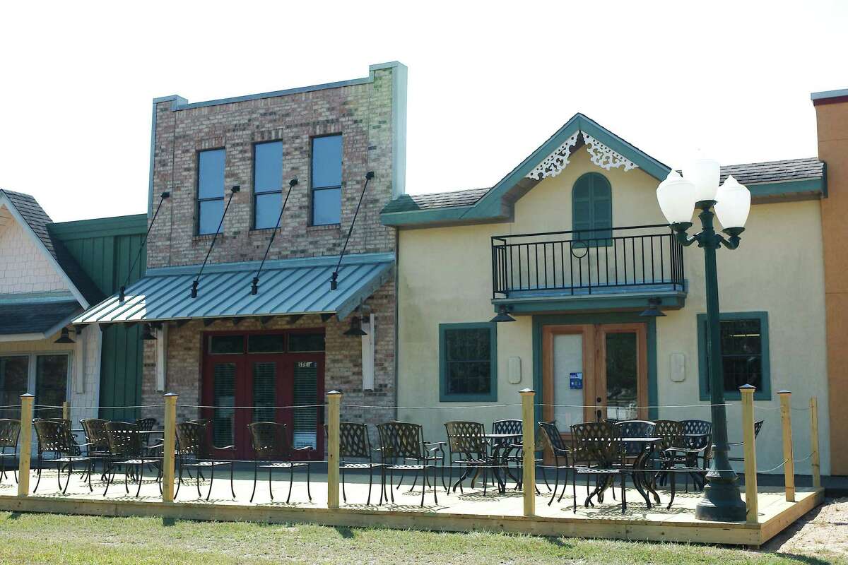 Take a look at the League City chamber's new digs