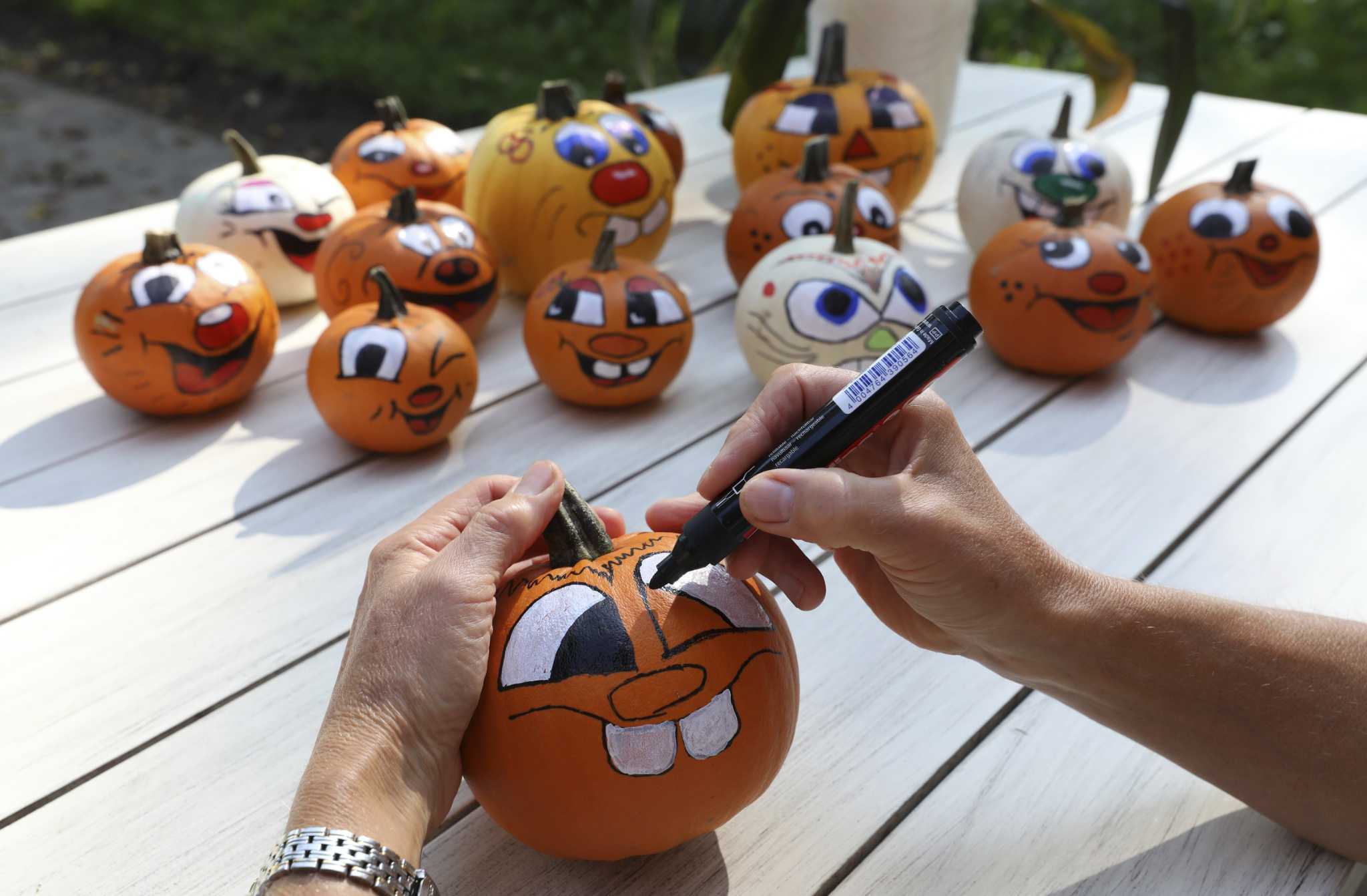 The how-to's of painting the perfect pumpkin
