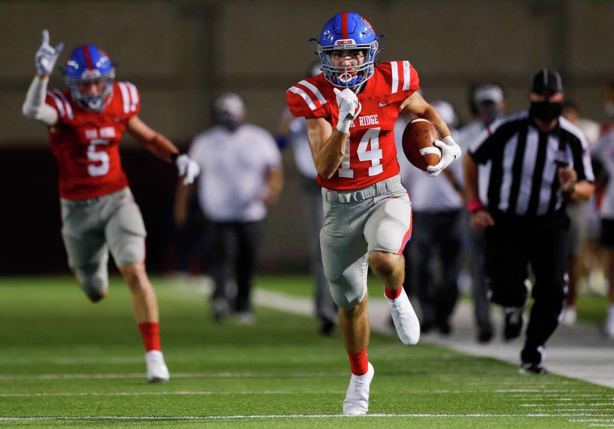 FOOTBALL: Oak Ridge strikes early, tops Humble