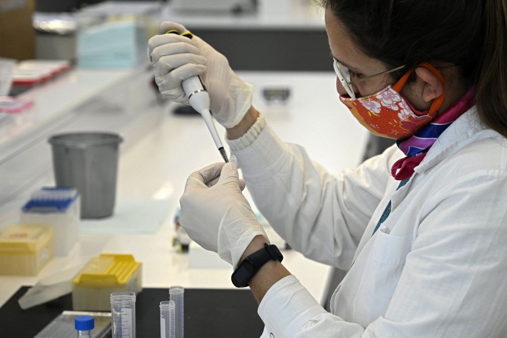 Fred Hutch Uw Begin Recruiting For Regeneron Trial A Treatment Touted