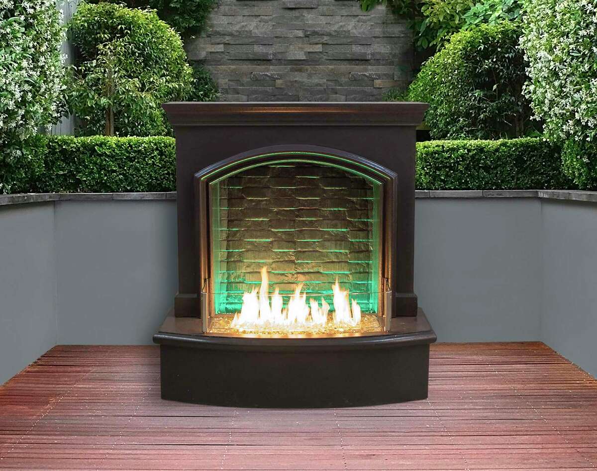 The 6 hottest trends in outdoor fireplaces