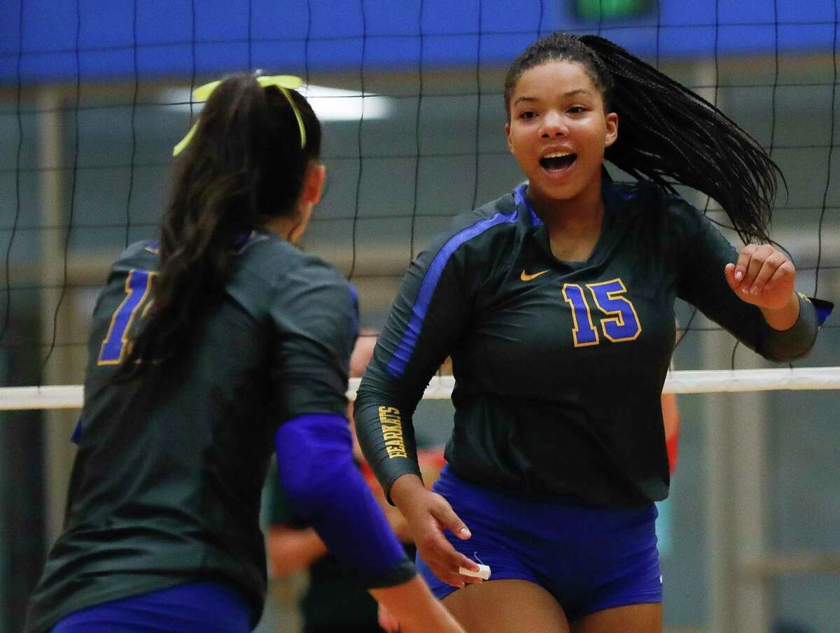 Klein volleyball sweeps The Woodlands in battle of top 6A programs
