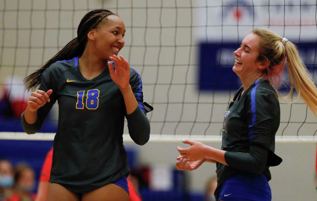 Klein volleyball sweeps The Woodlands in battle of top 6A programs