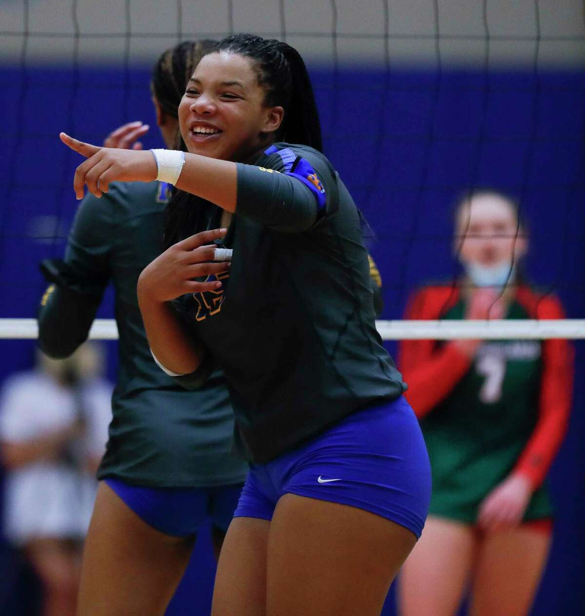 VOLLEYBALL: Klein sweeps The Woodlands in battle of top 6A programs