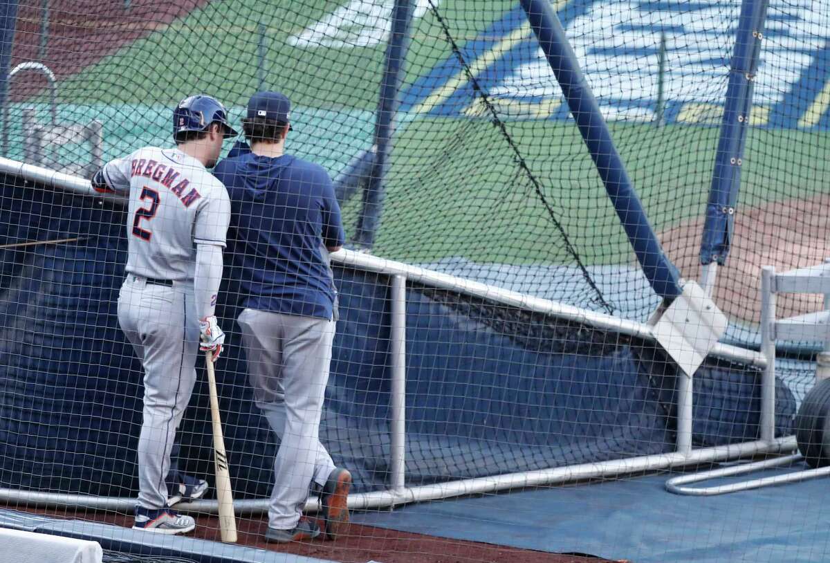 Rays silence Astros bats for narrow Game 1 win