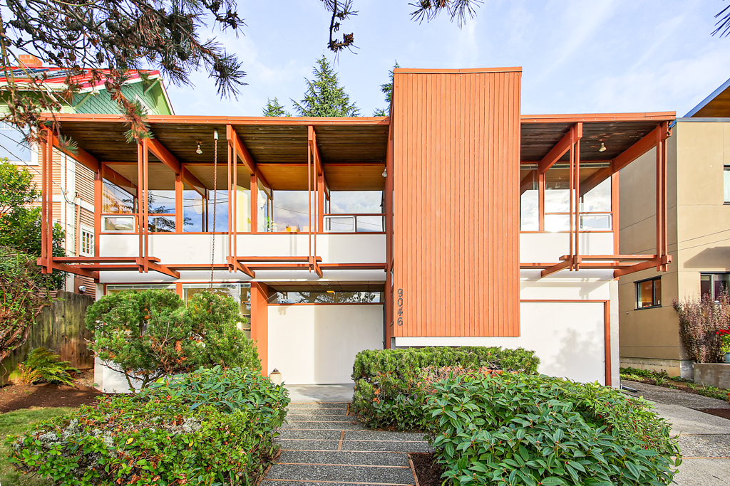 Untouched Seattle midcentury modern is a time warp charmer