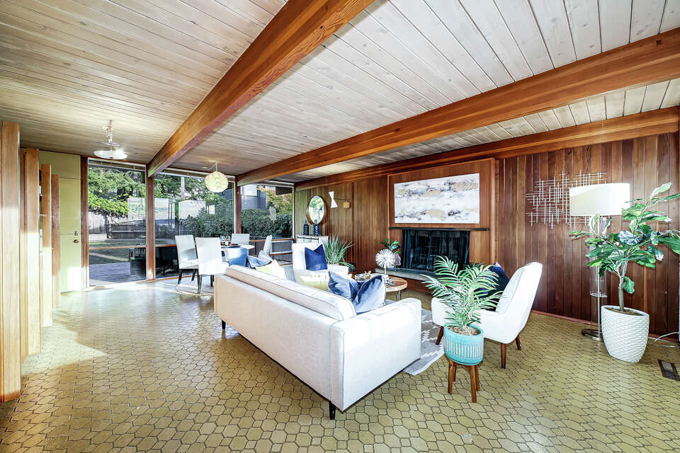 Untouched Seattle midcentury modern is a time warp charmer