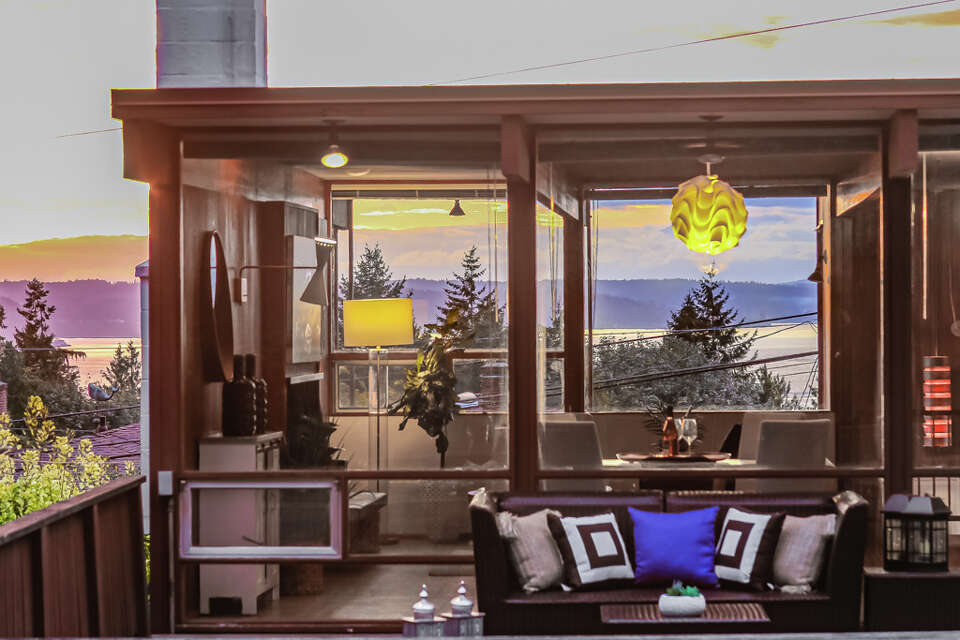 Untouched Seattle midcentury modern is a time warp charmer
