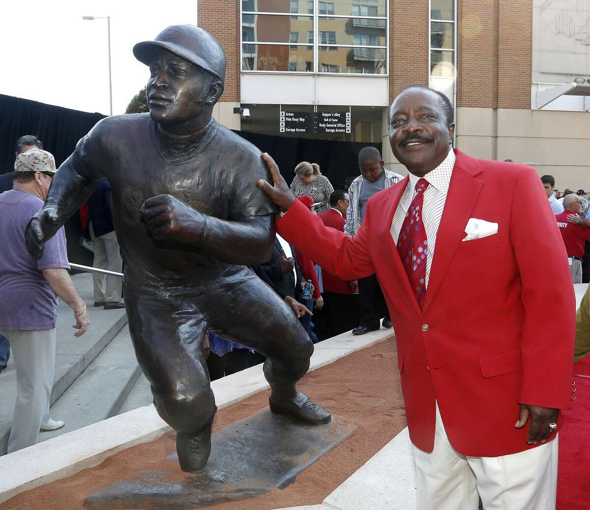 Hall of Famer Joe Morgan, one of Oakland’s greatest players, dies at 77