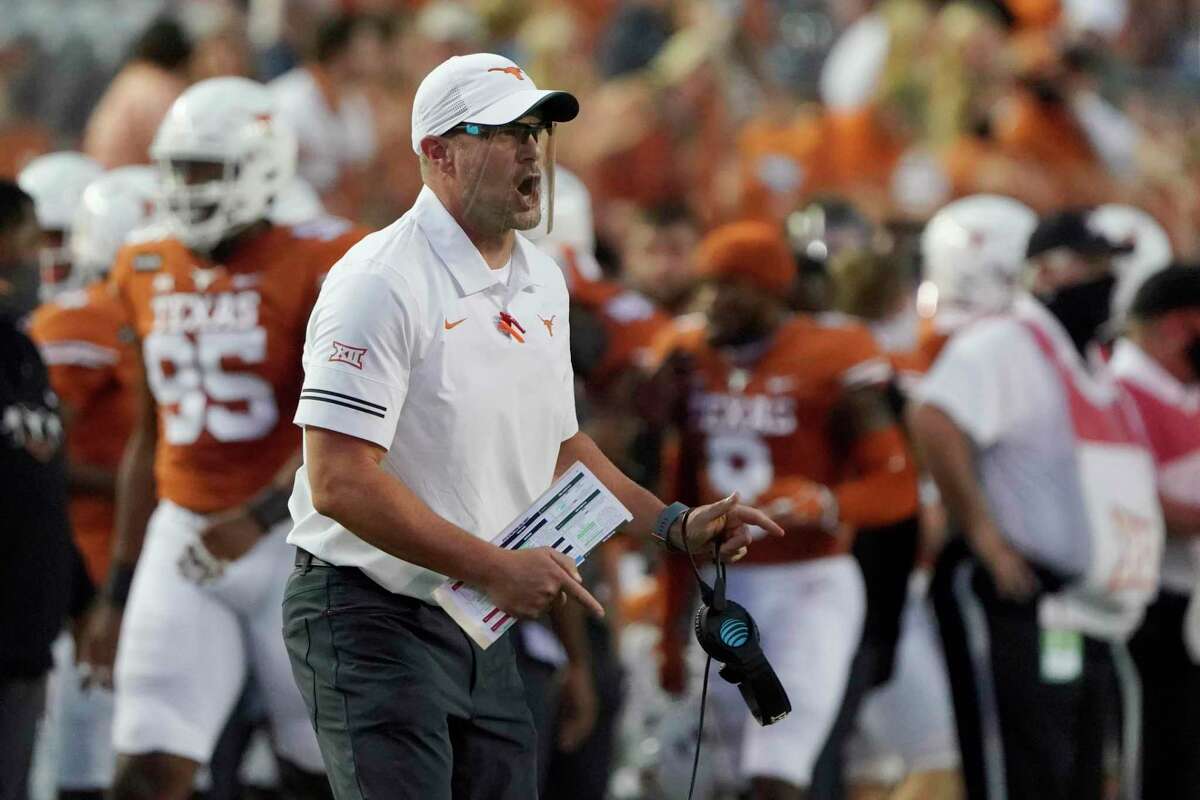 Texas coaches trying new strategy in effort to trim penalties