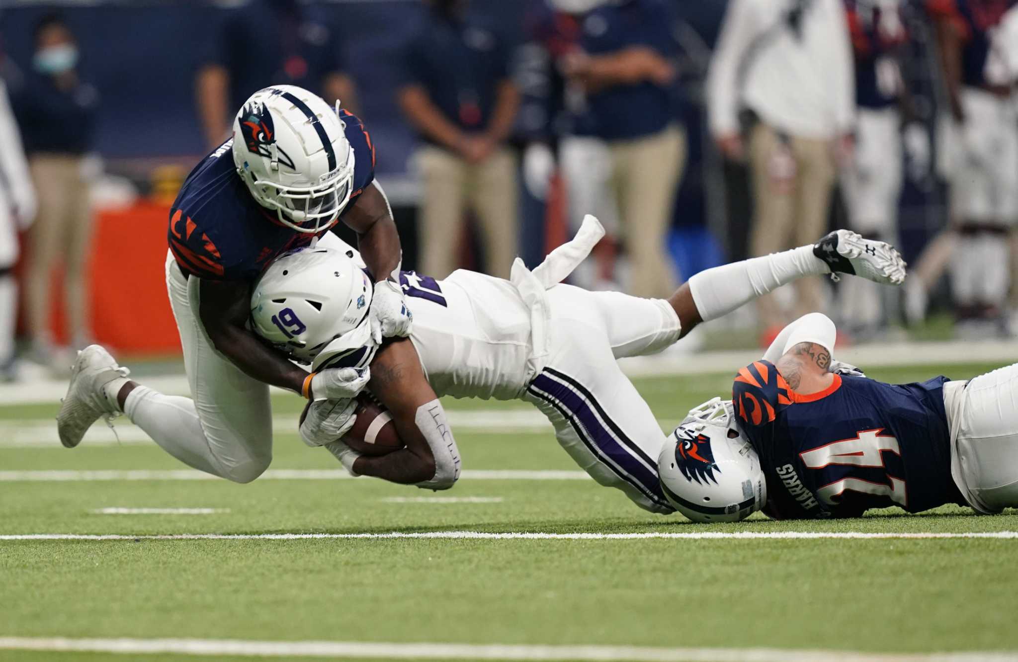 With Wisdom sidelined due to targeting, UTSA looks to new options at safety