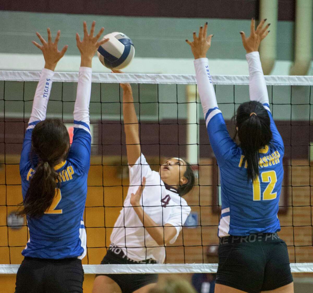 HS VOLLEYBALL: No. 12 Frenship holds off Lee in five sets