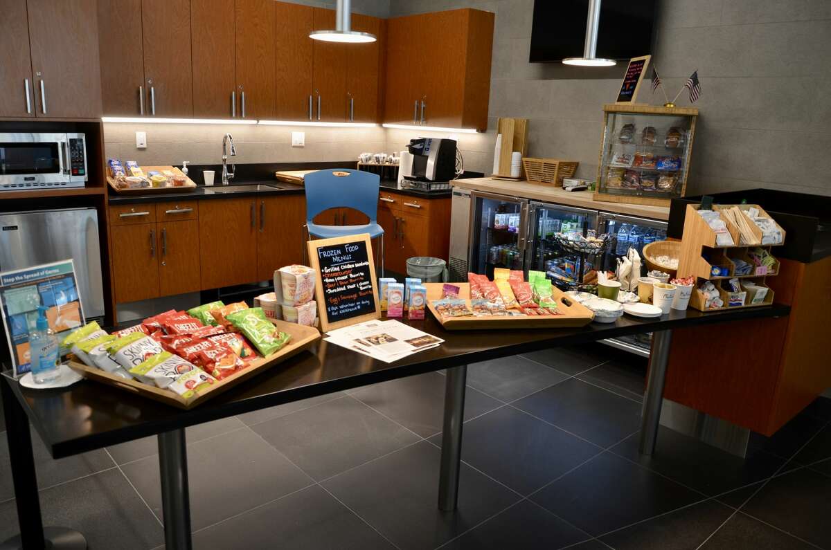 Take a look inside SFO's big USO lounge upgrade for service members