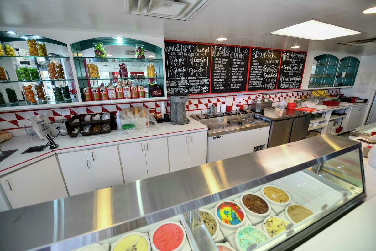 Small Bites: Swensen’s rebranded as Red Plate Diner; The Human Bean opens