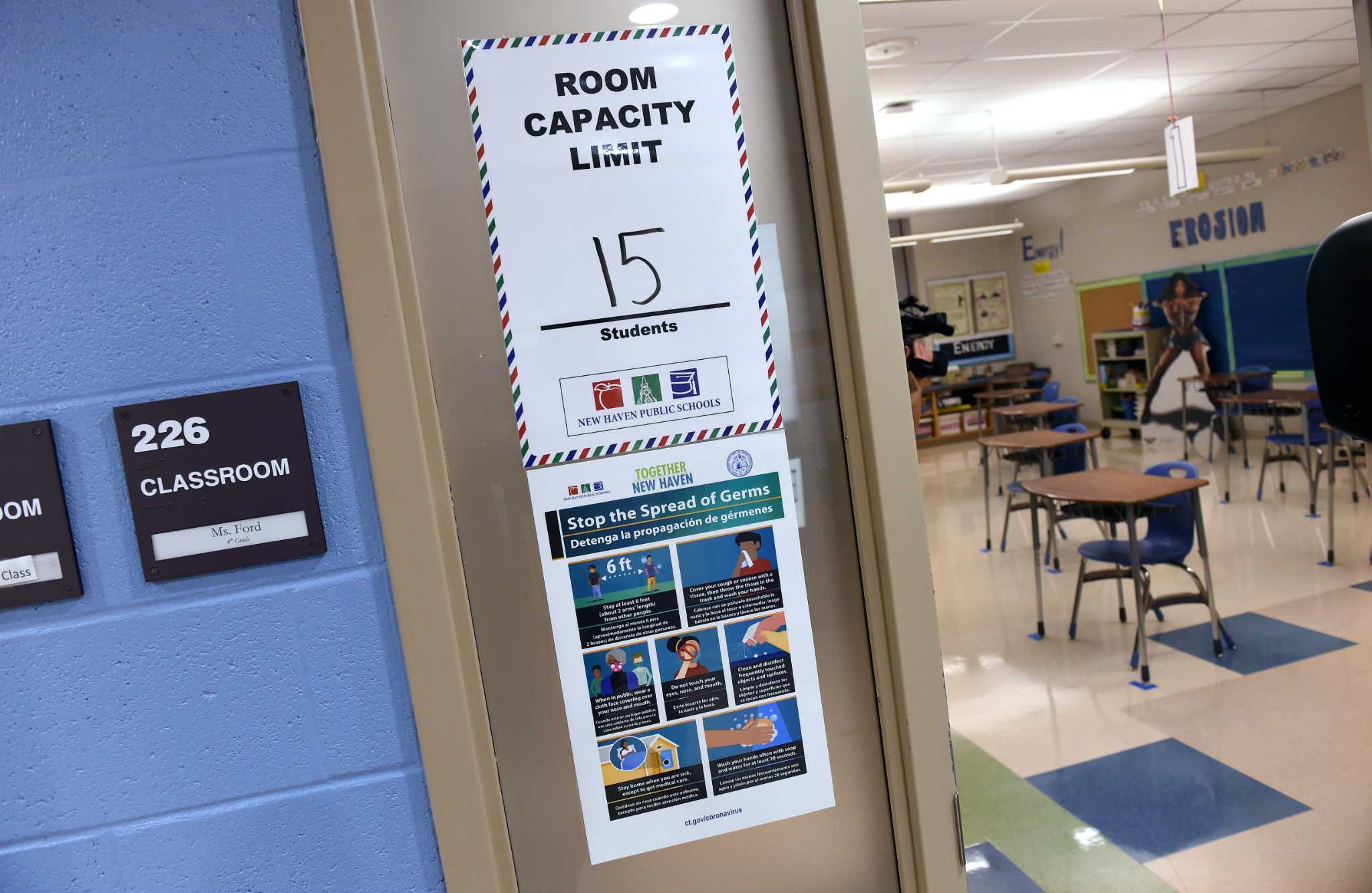 Teacher, students quarantining in New Haven after teacher tests ...