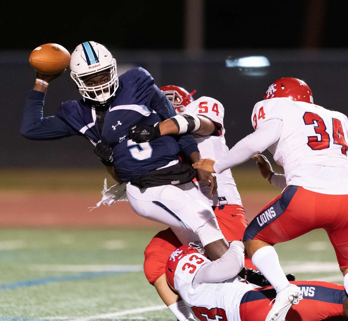 Alief Taylor spoils Elsik's first game of season