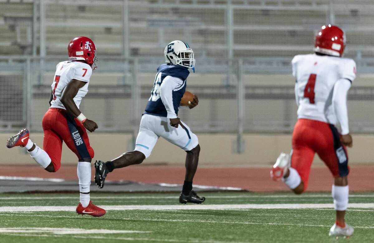 Alief Taylor spoils Elsik's first game of season