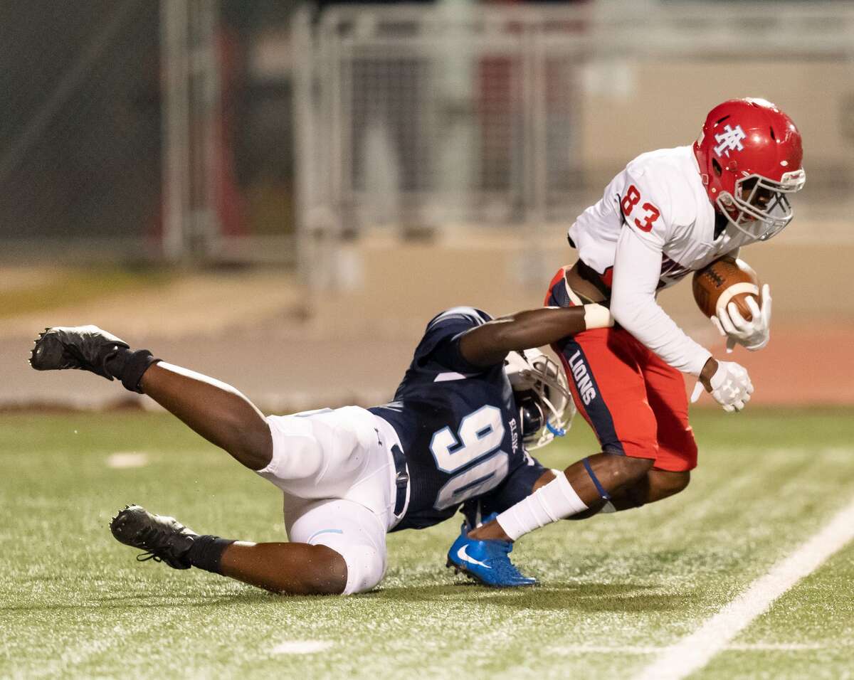 Alief Taylor spoils Elsik's first game of season