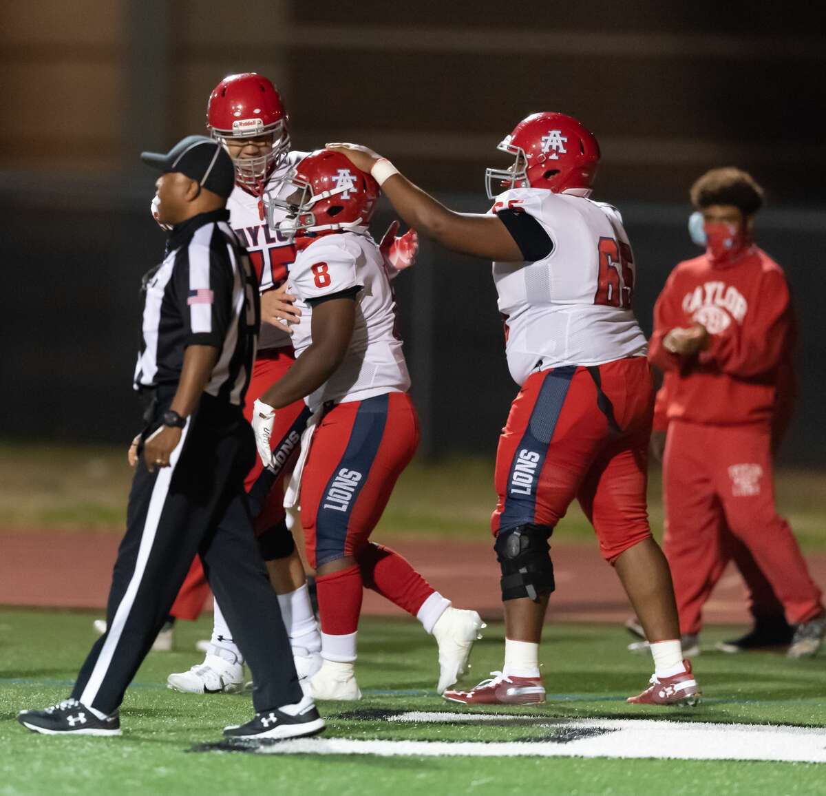 Alief Taylor spoils Elsik's first game of season