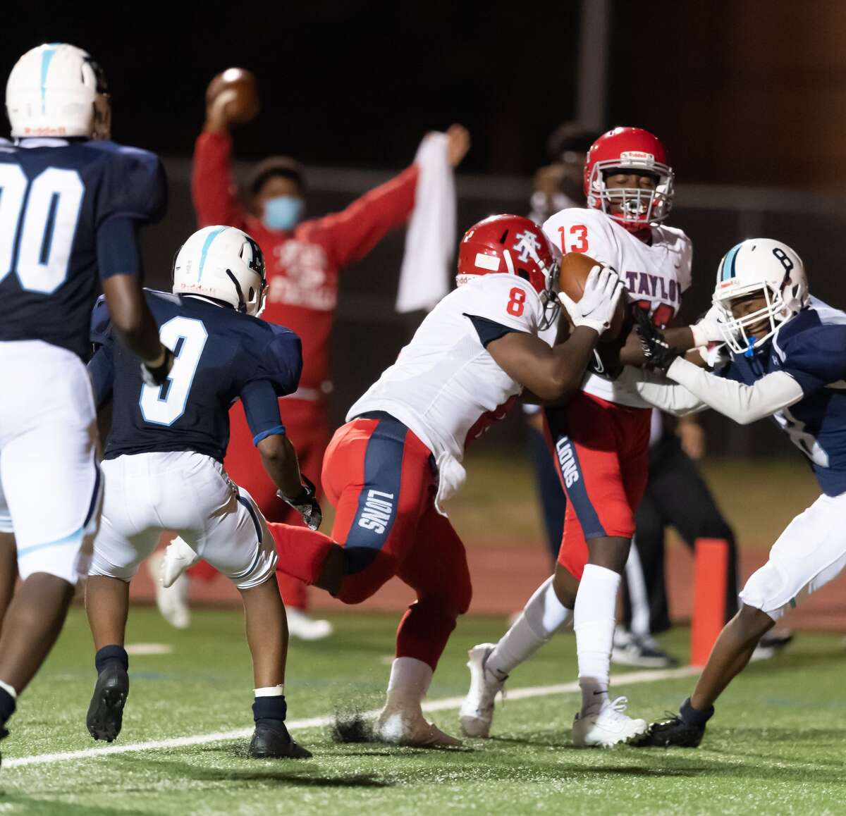 Alief Taylor spoils Elsik's first game of season