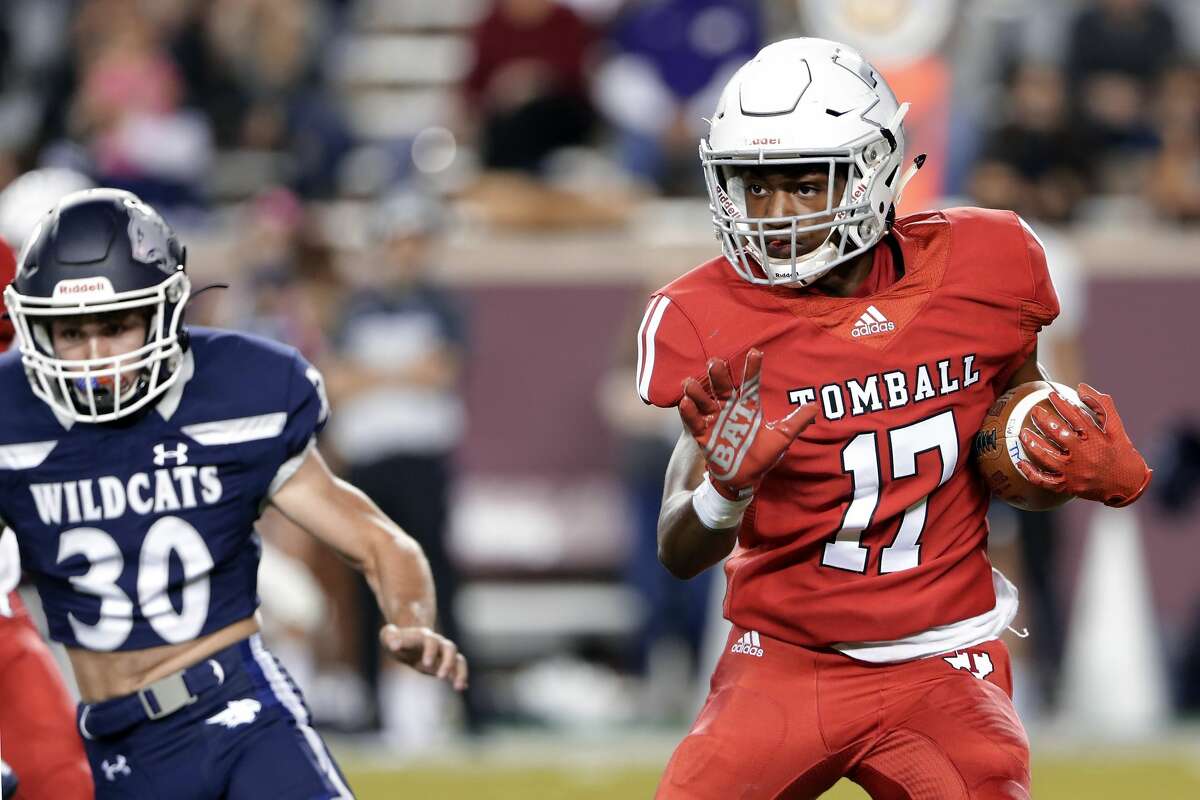 Joseph Manjack lifts Tomball Memorial over Tomball