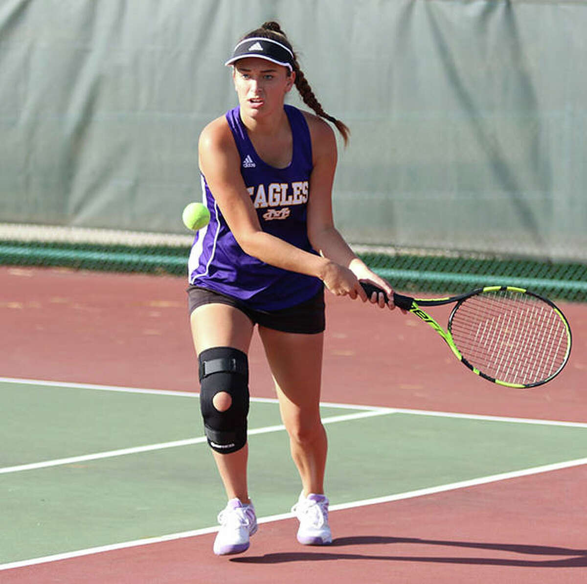 PHOTOS | Roxana, CM, Marquette at Belleville Class 1A Sectional (41 photos)