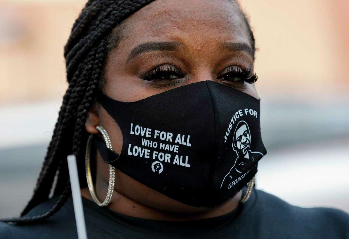 Friends, family gather to celebrate and commemorate George Floyd’s birthday