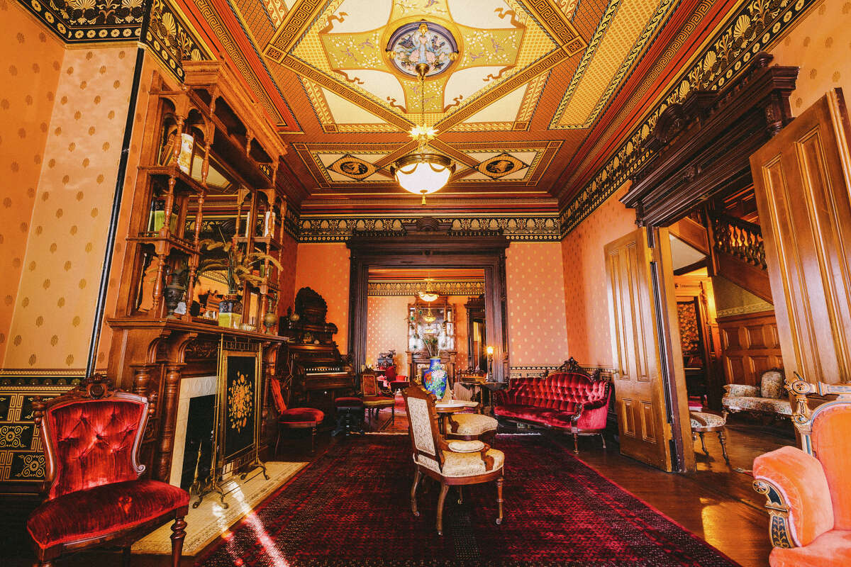 This Alamo Square Victorian holds 100 years of SF counterculture history