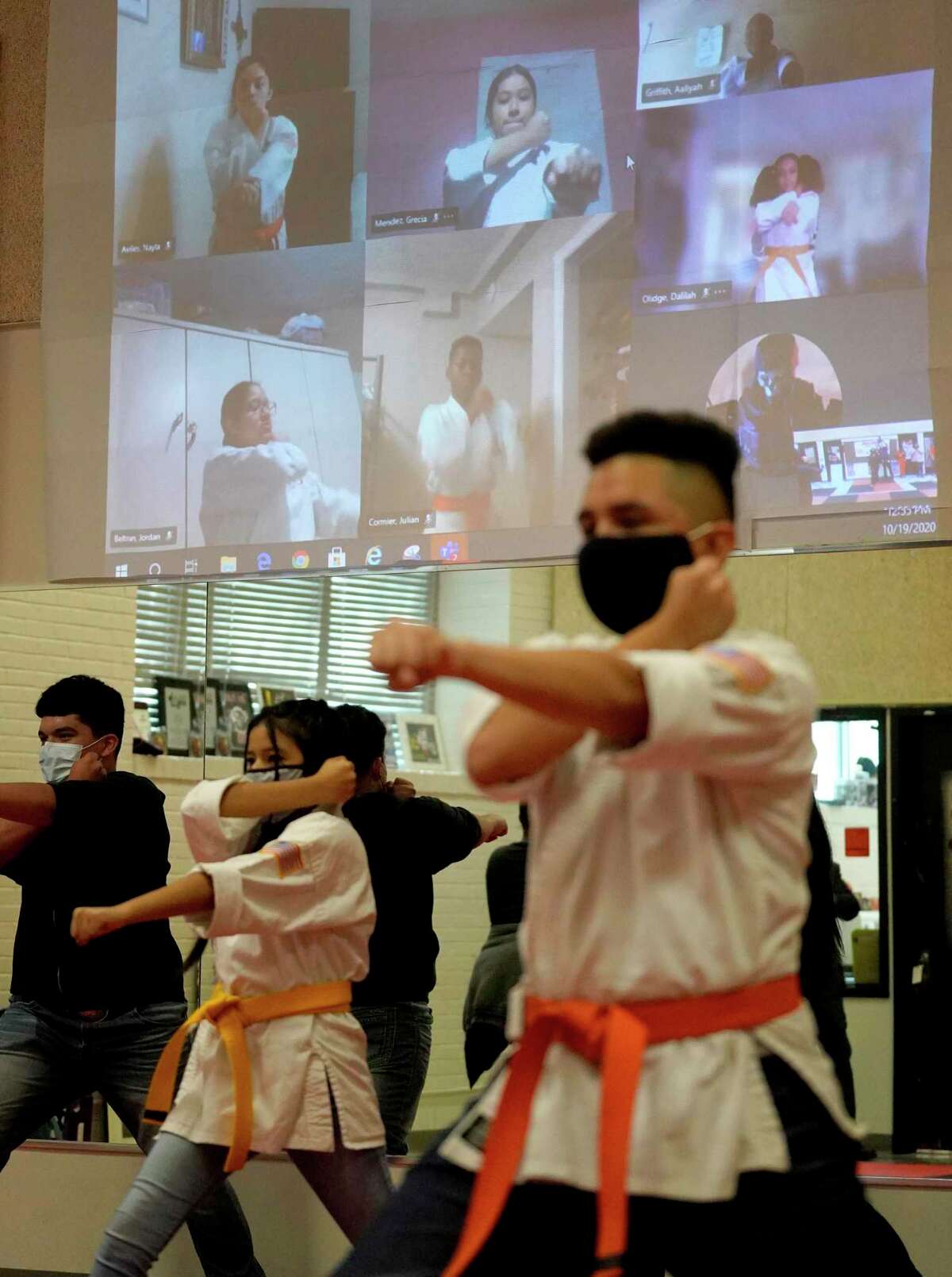 More than 80,000 Houston ISD students return to campus for a 'year of ...